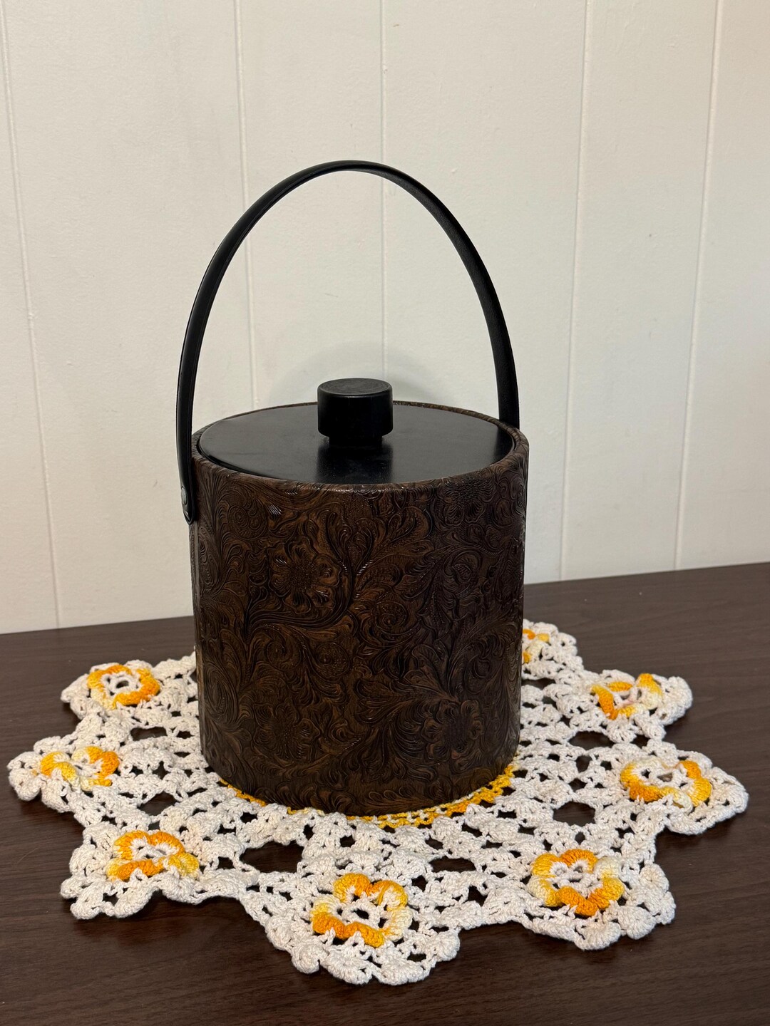 Vintage MCM Irvinware Embossed Vinyl Brown Paisley Floral Plastic Ice ...