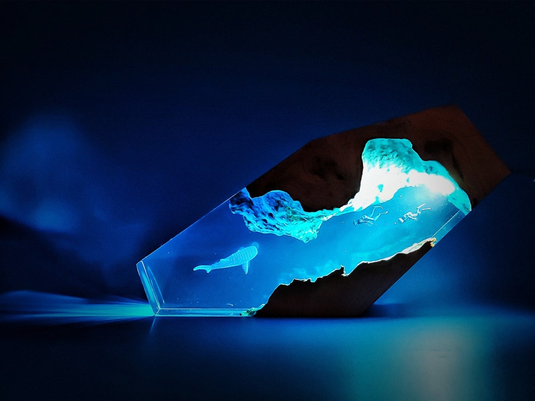 Deep Sea Resin Lamp, Dive With Whale Desk Lamp, Wood Resin Lamp, Epoxy ...