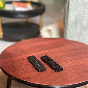 Miniature Remote STL 1:12 Scale TV Remote for Dollhouse 3D Printable ...