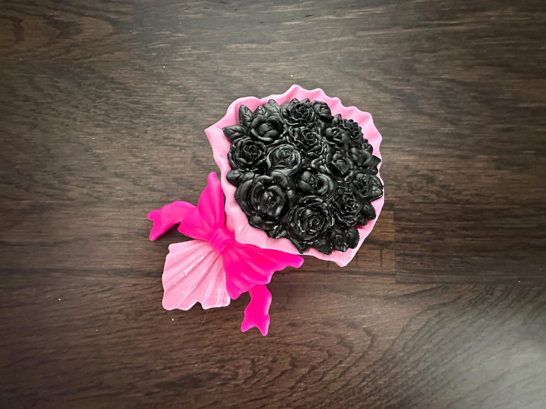 Draculaura Monster Ball Black Rose Bouquet With Pink Bow - Etsy