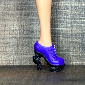 Twyla Boogeyman ~ Signature 1st Wave, 13 Wishes ~ Left Shoe - Etsy