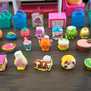 Shopkins ~ Spin Mix Bakery Stand With Shopkins, COMPLETE! - Etsy