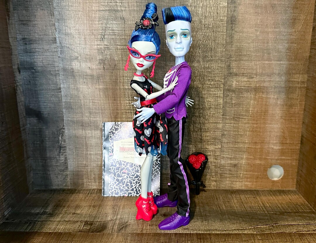 Ghoulia Yelps & Slo-mo ~ Loves Not Dead ~ Monster High Dolls - Etsy