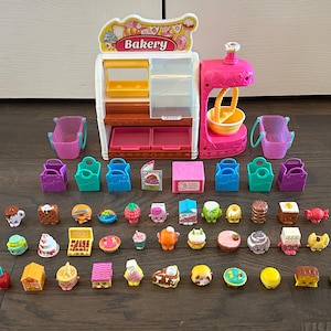 Shopkins ~ Spin Mix Bakery Stand With Shopkins, COMPLETE! - Etsy