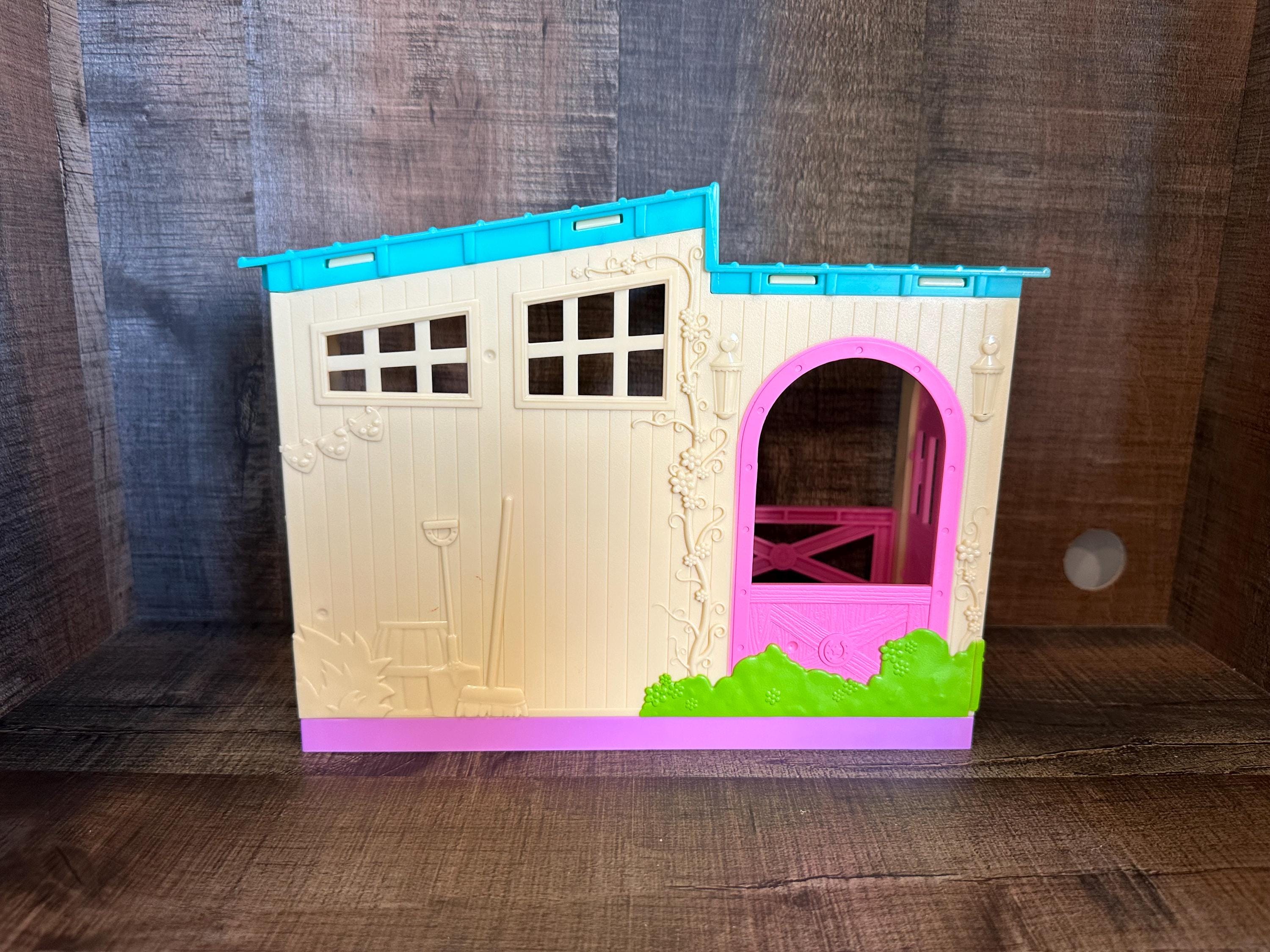 Shopkins happy places stable playset store