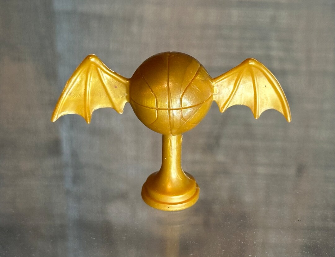 Monster High Original High School Playset Casketball Trophy - Etsy