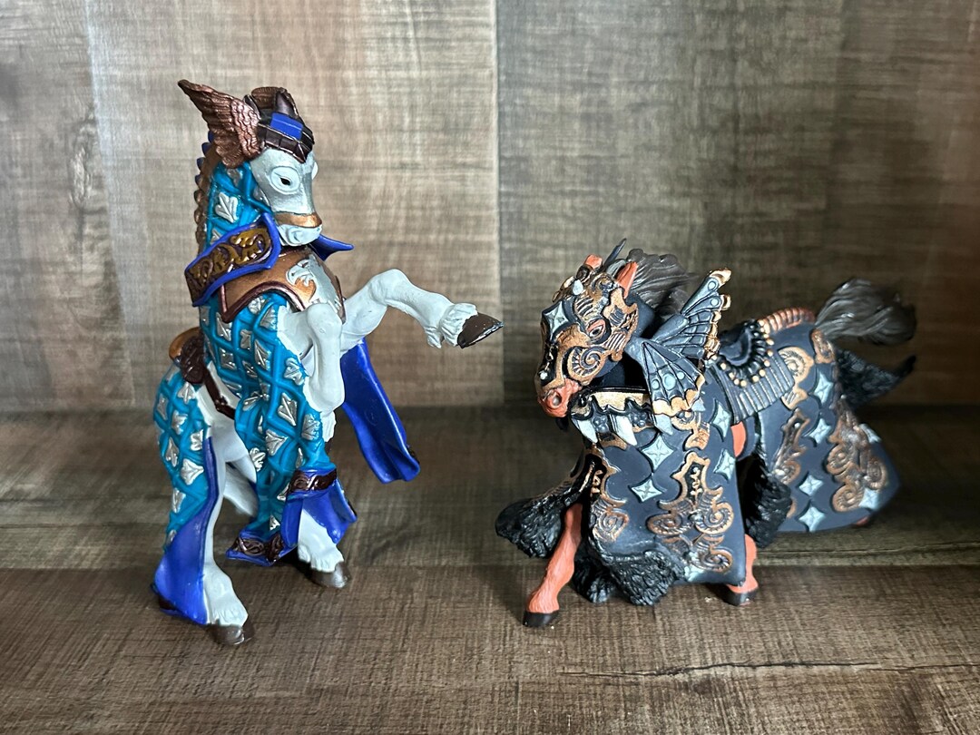 Papo Horses ~ Weapon Master Eagle & Medieval Butterfly, 6" - Etsy