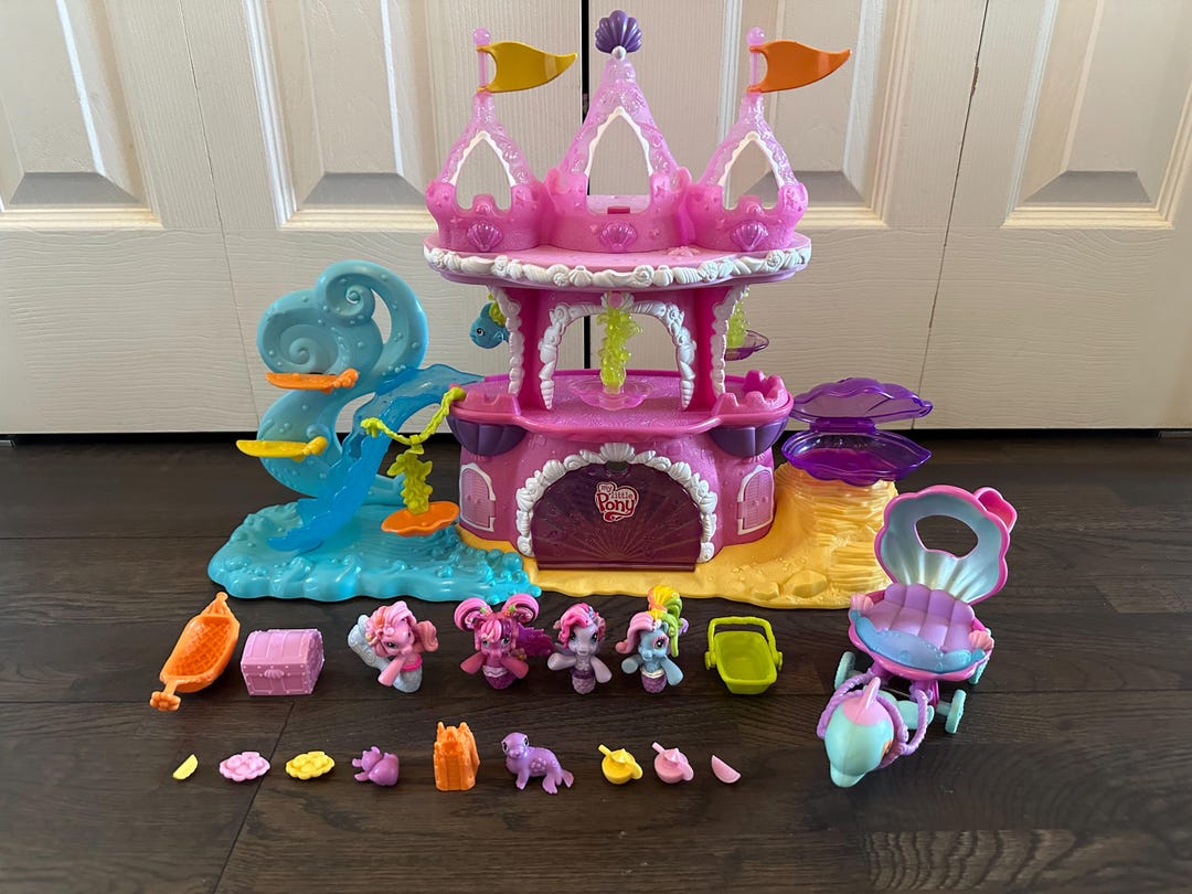 My Little Pony, Mermaid Ponyville ~ Mermaid Pony Castle & Dolphin ...