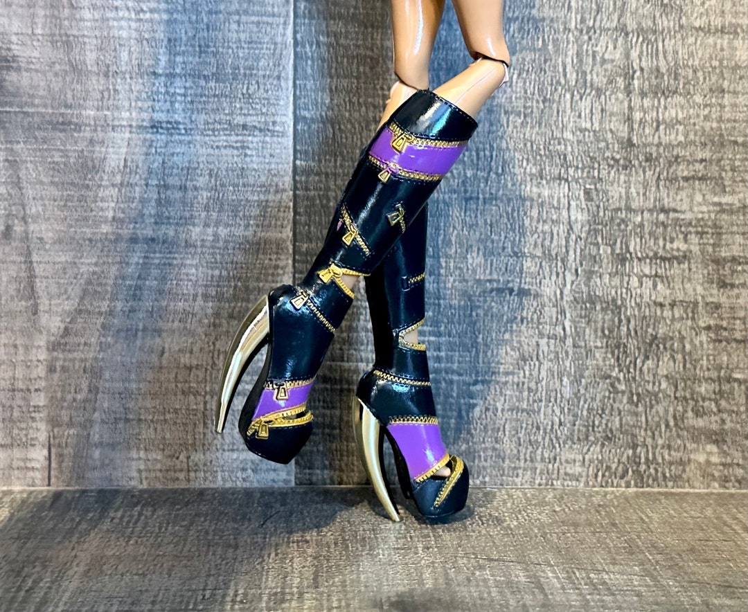 Clawdeen Wolf ~ Schools Out, 2nd Wave ~ Boots - Etsy