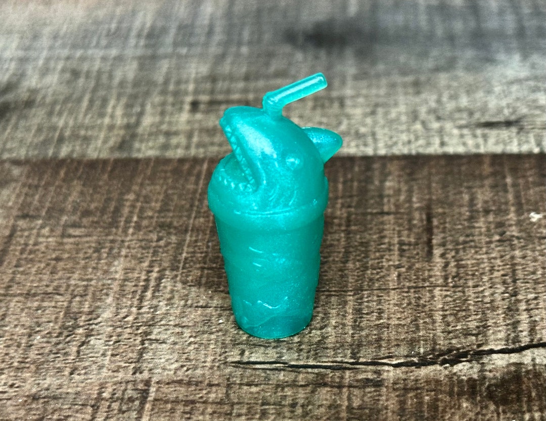 Toralei Stripe Freaky Field Trip Water Bottle - Etsy