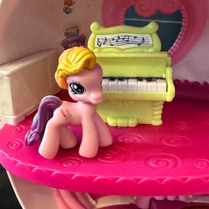 My Little Pony Ponyville Teapot Palace - Etsy