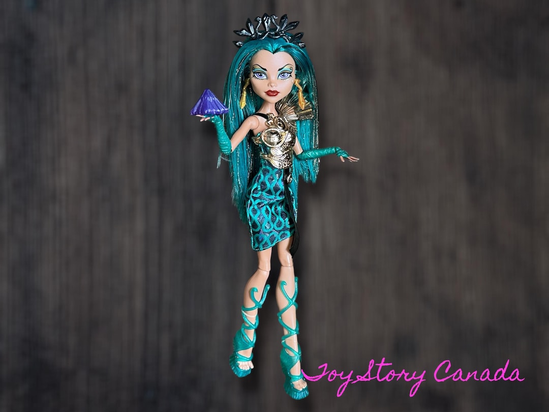 Nefera De Nile ~ Boo York, City Schemes ~ Monster High Doll, COMPLETE ...