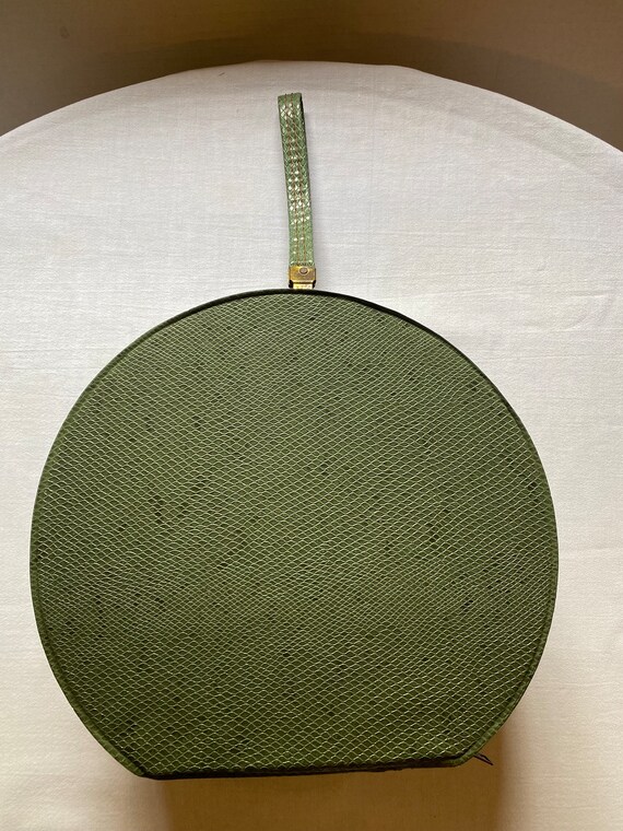 vintage train case 1970s green makeup case mcm access… - Gem