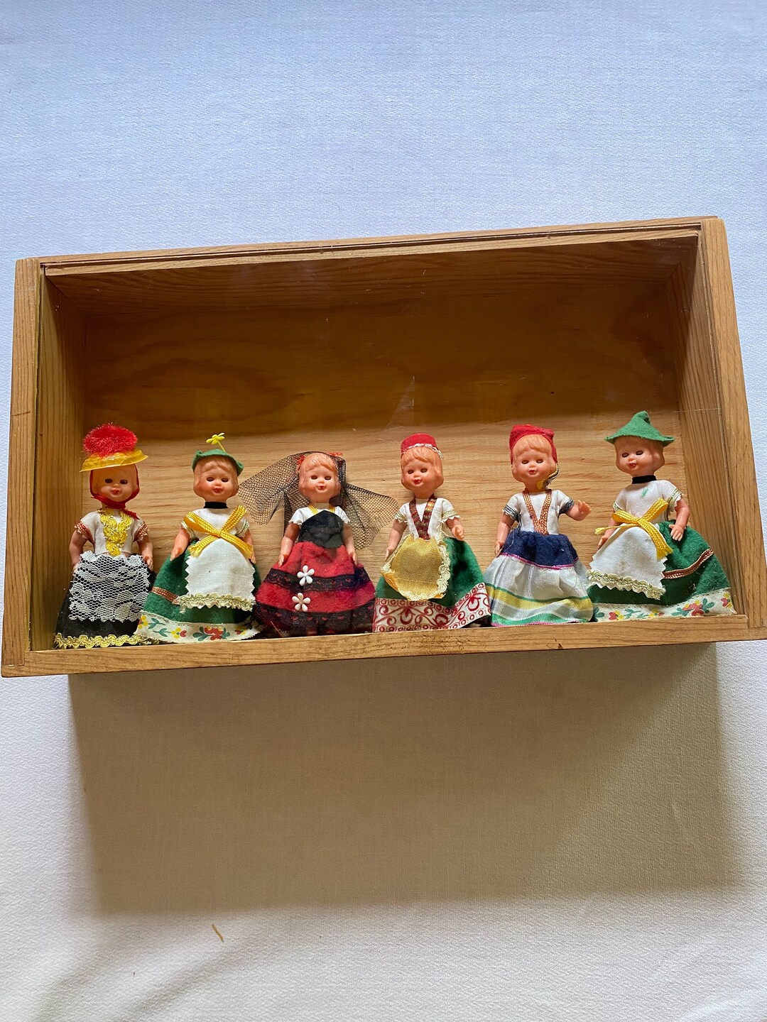 Vintage Dolls Mcm Dolls Foreign Dolls in Pine Display Box W Glass Front ...