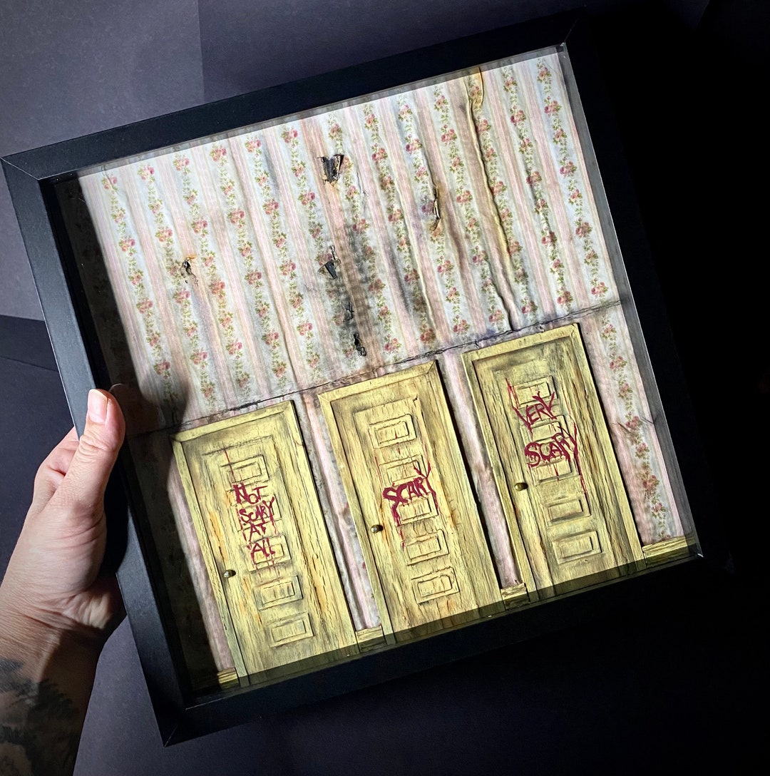 IT Horror Movie Door Scene, Pennywise Fan Art, Box Frame Diorama, IT ...