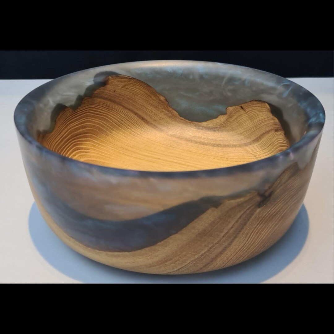 Black Locust Wood and Blue Pigment Resin Large Bowl - Etsy