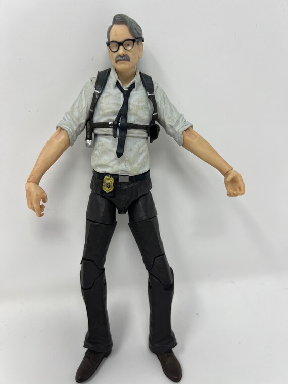 DC Collectibles Batman Arkham Knight Commissioner Gordon - Etsy