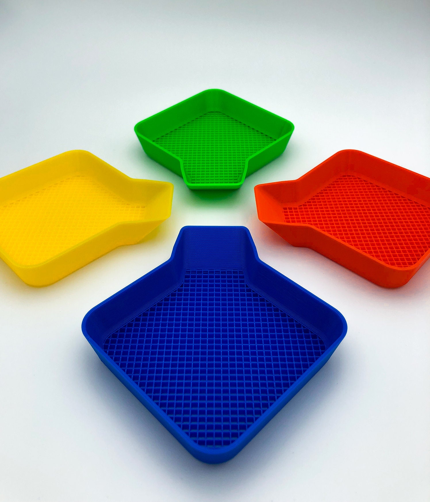 XL - Game Trays With Funnel in Grid & Closed Design - Token Tray ...