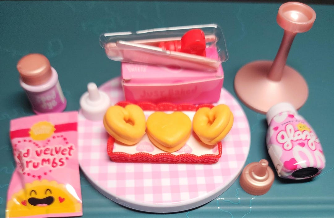 Miniverse Valentine's Day HEART DONUTS - Etsy