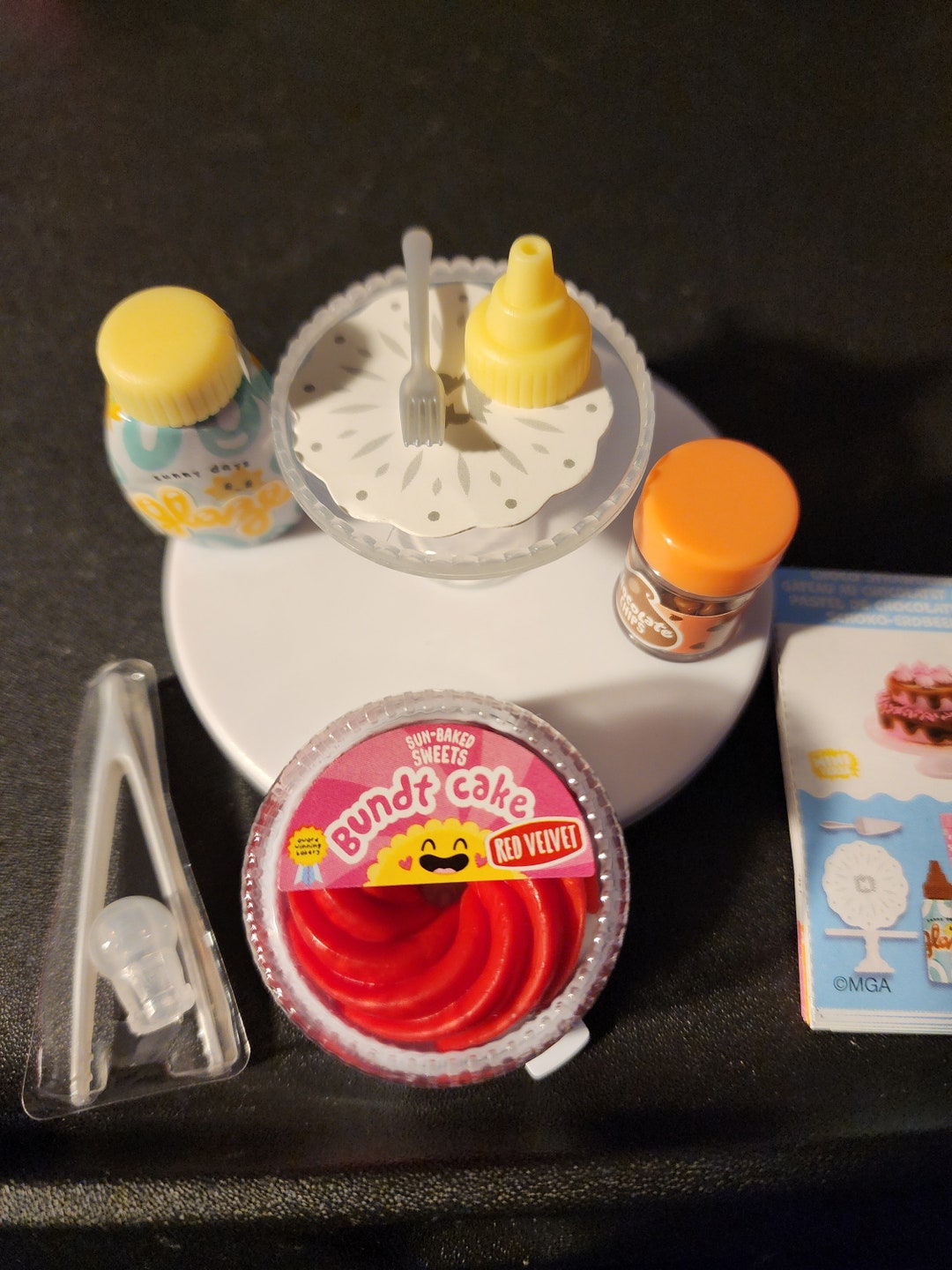 Miniverse Make It Mini Food Diner Series 3 RED VELVET BUNDT Cake - Etsy