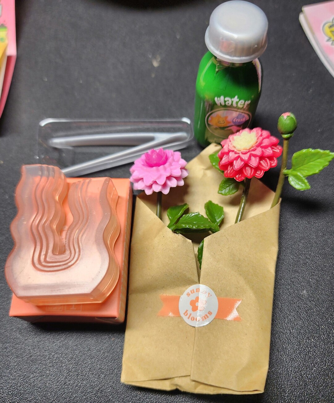 Miniverse Nature Series Dahlias - Etsy