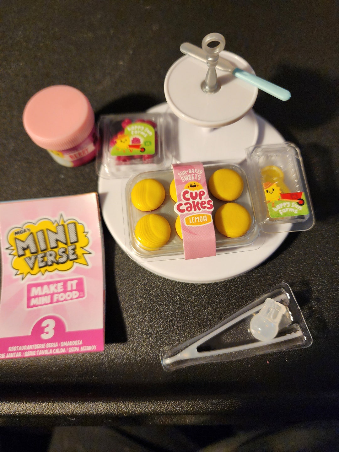 Miniverse Make It Mini Food Diner Series 3 BERRY LEMON CUPCAKES - Etsy