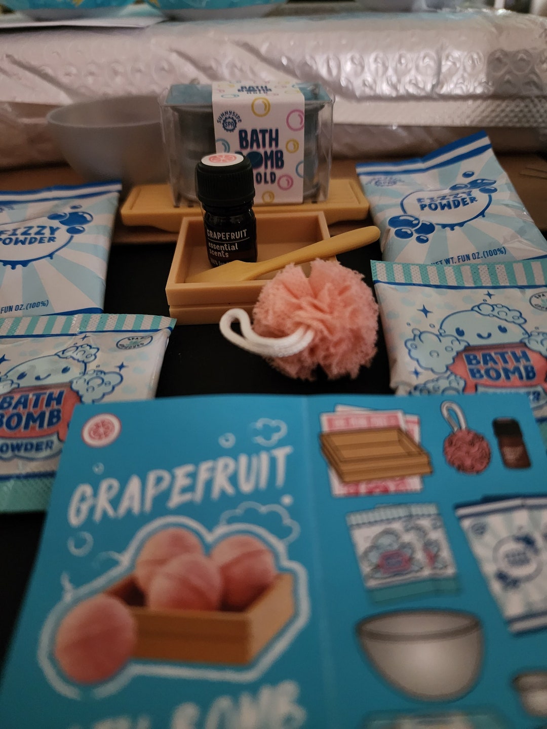 Miniverse Make It Mini SPA Set. Grapefruit Bath Bomb Set. Please Let Me ...
