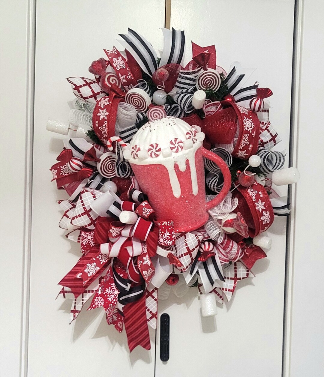 Hot Chocolate Winter Wreath, Peppermint Candy Door Decor (27x36") - Etsy