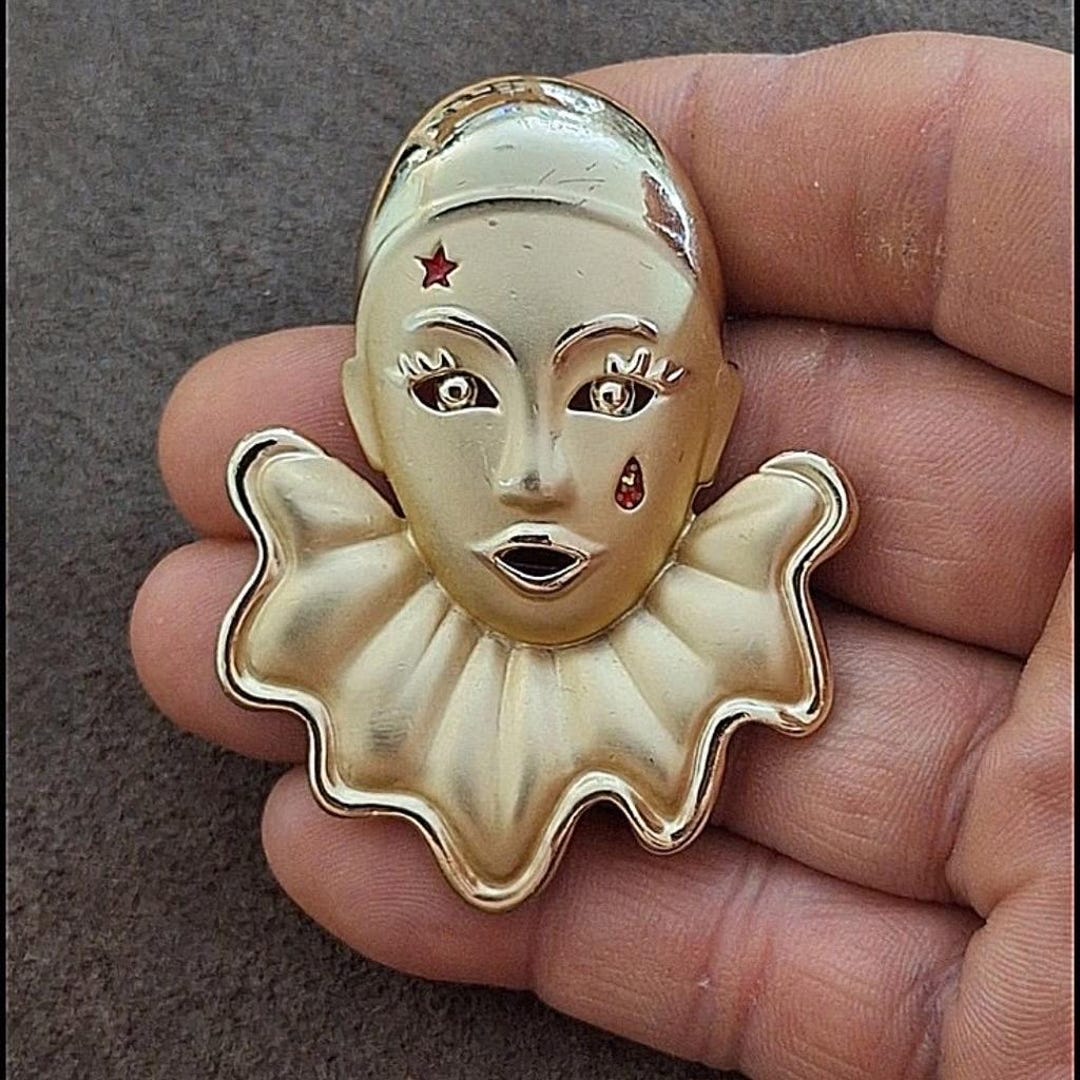 Pierrot Pantomime Sad Clown Pin Brooch - Etsy