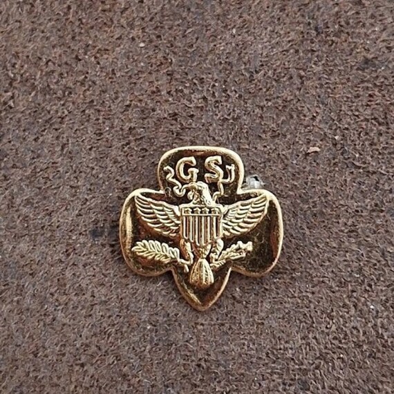 Girl Scout Eagle Seven Arrows Pin - Gem