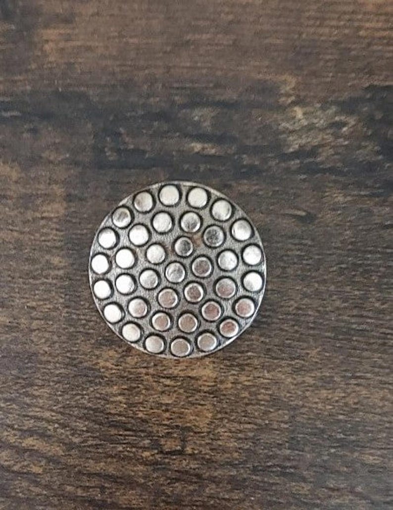 1970's Gold Tone Dots & Darkened Background Scarf Clip - Etsy