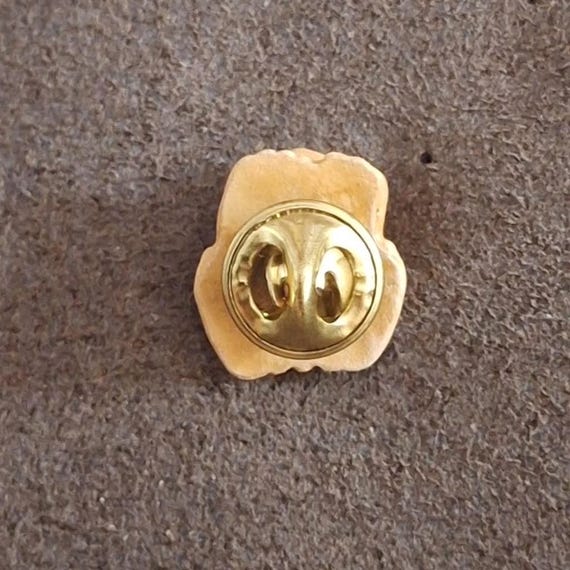 1980s Rare Carved Resin Tan Frog Pin - Gem