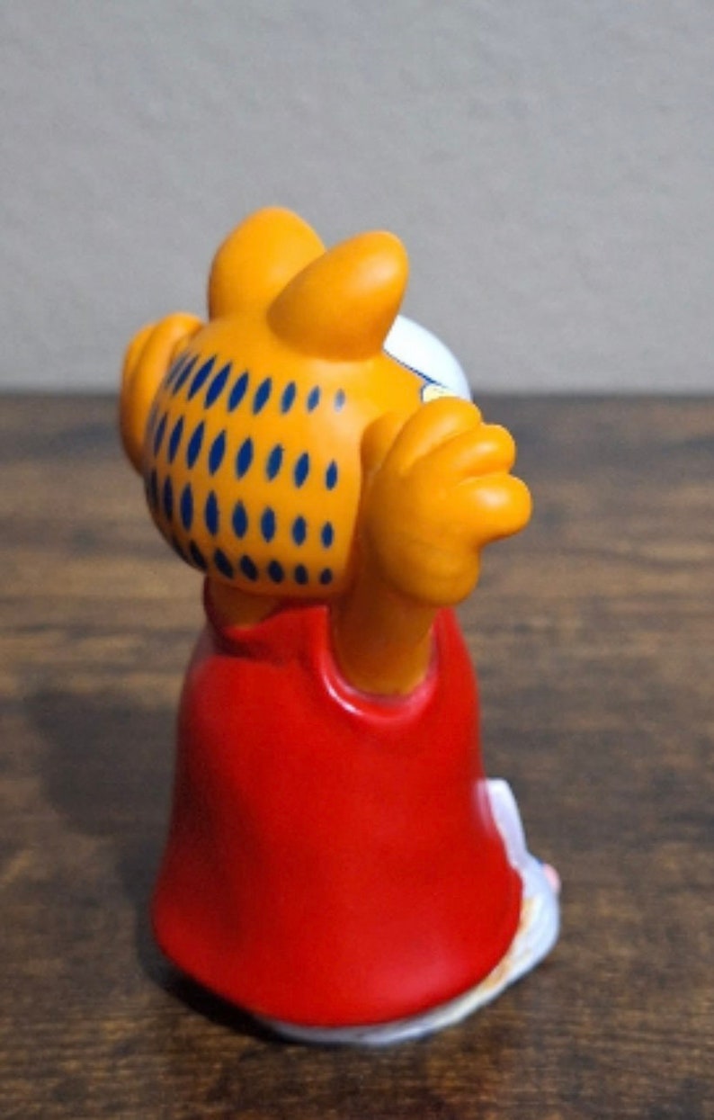 1990 Garfield Hug Me Squeaker Toy - Etsy