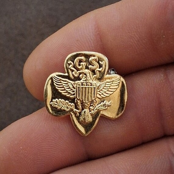 Girl Scout Eagle Seven Arrows Pin - Gem