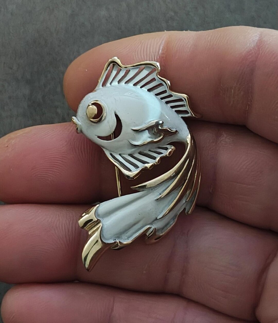 1960s/70s Vintage Gold Tone White Enamel Angel Fish Brooch Pin - Etsy