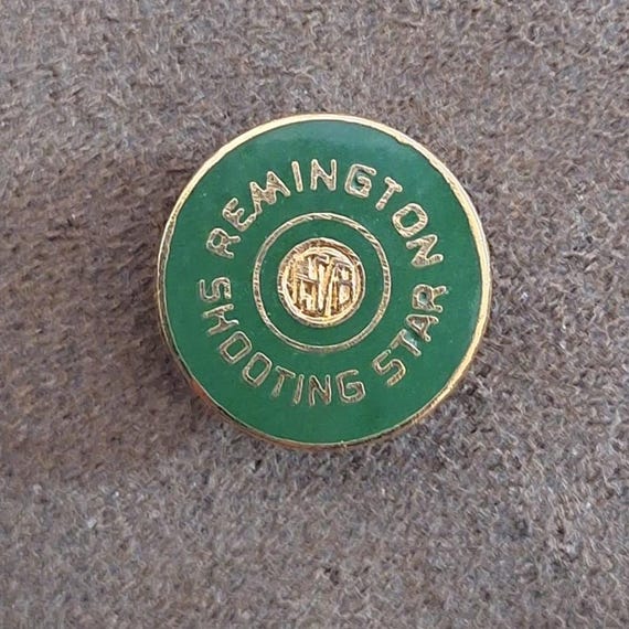1970s Remington Shooting Star Green Enamel Pin - Gem
