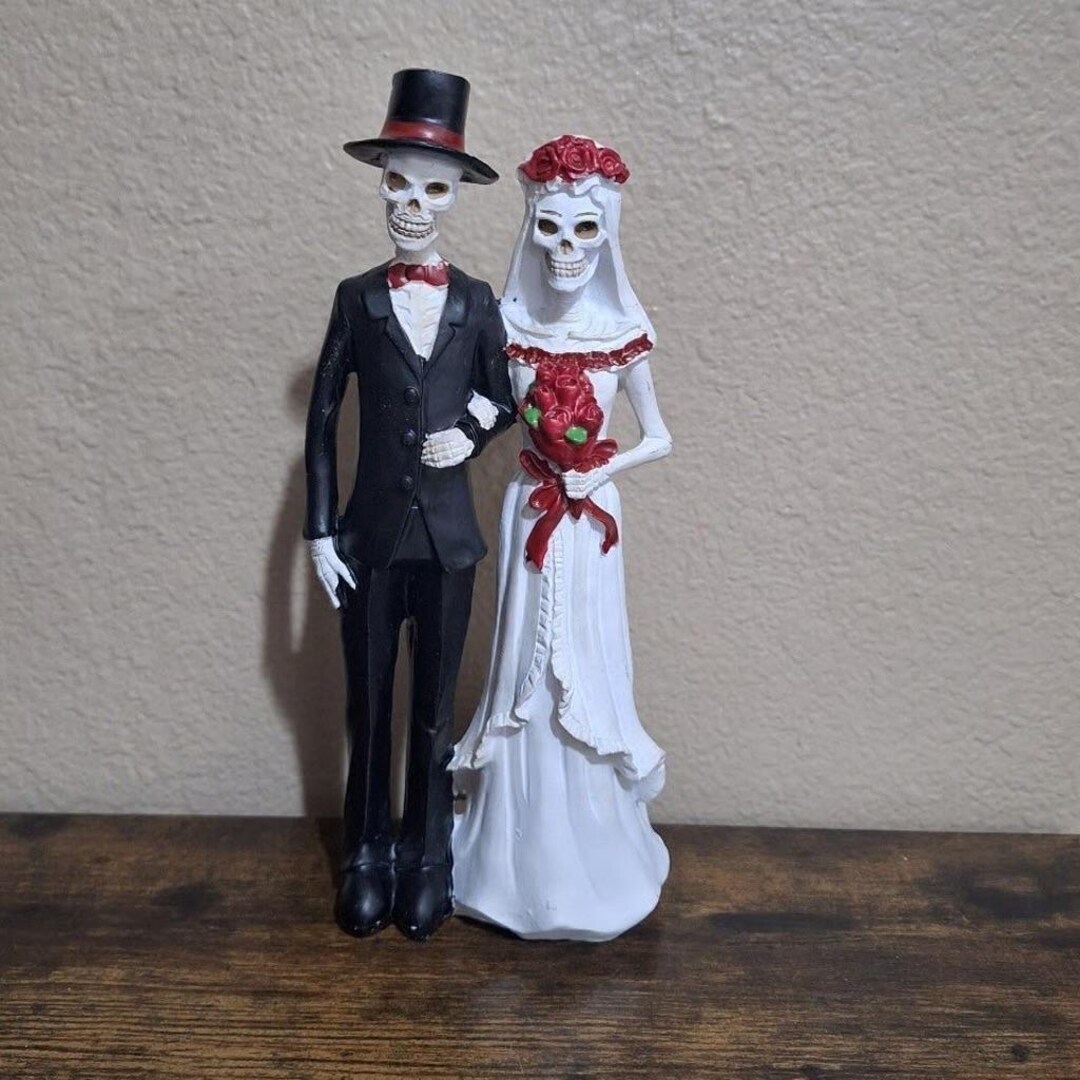 Bride & Groom Resin Figurine Day of the Dead/dia De Los Muertos - Etsy