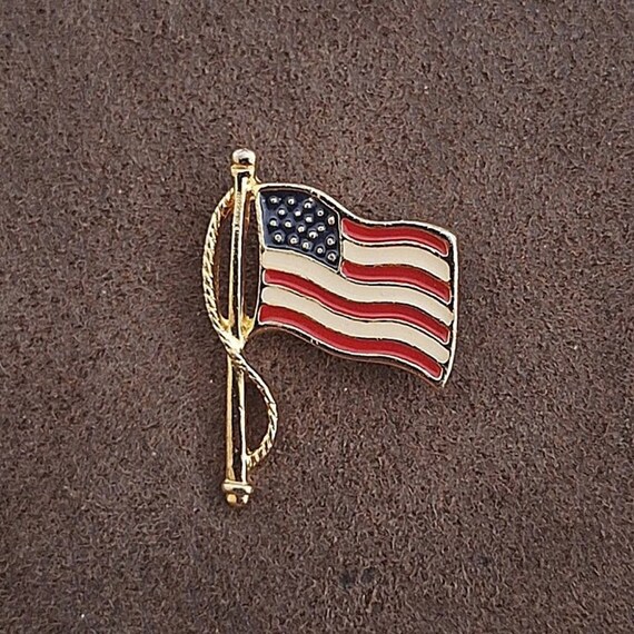 Premier Designs American Flag Pin - Gem