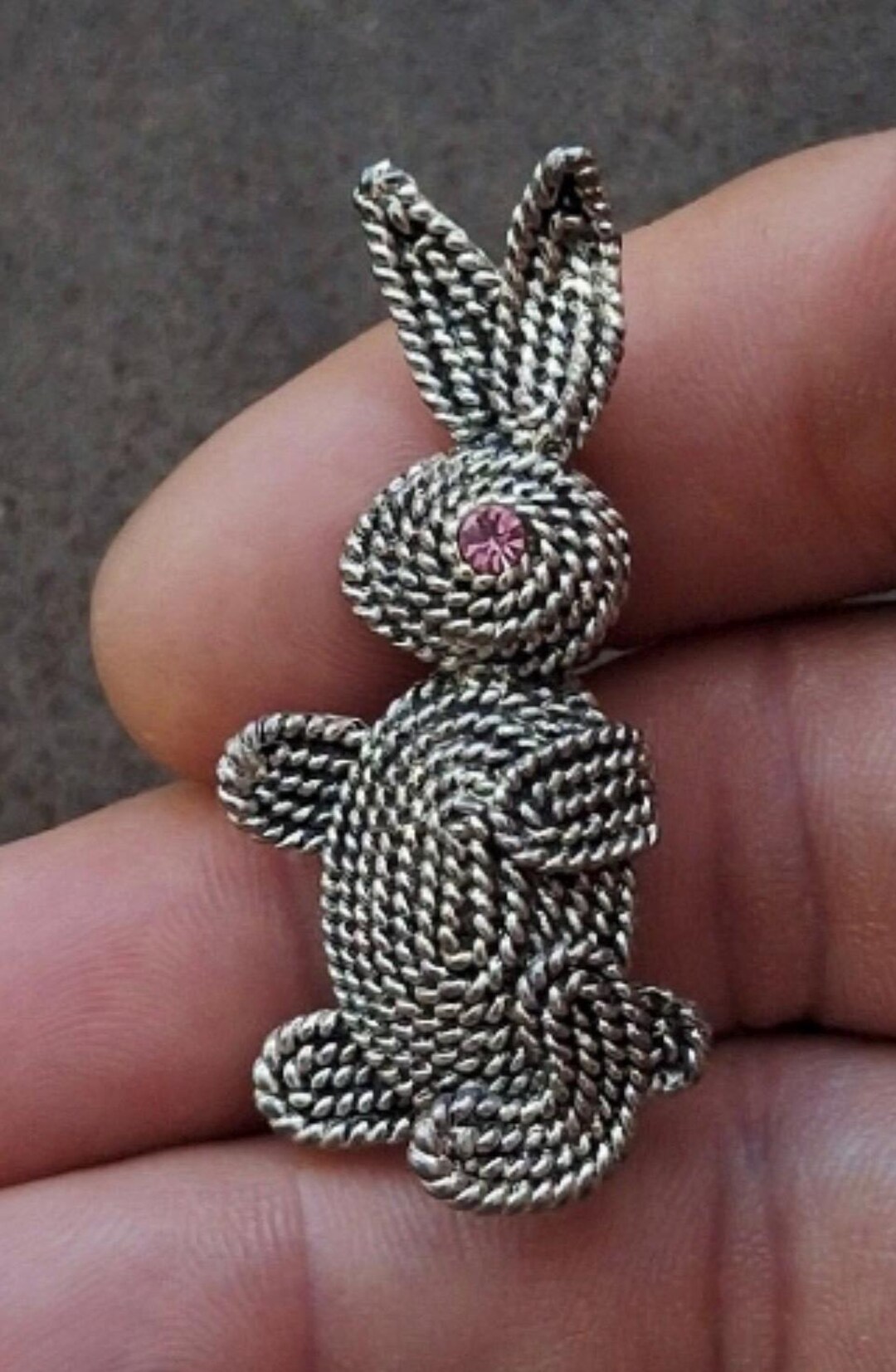 Rope Yarn Style Bunny Rabbit Pin - Etsy