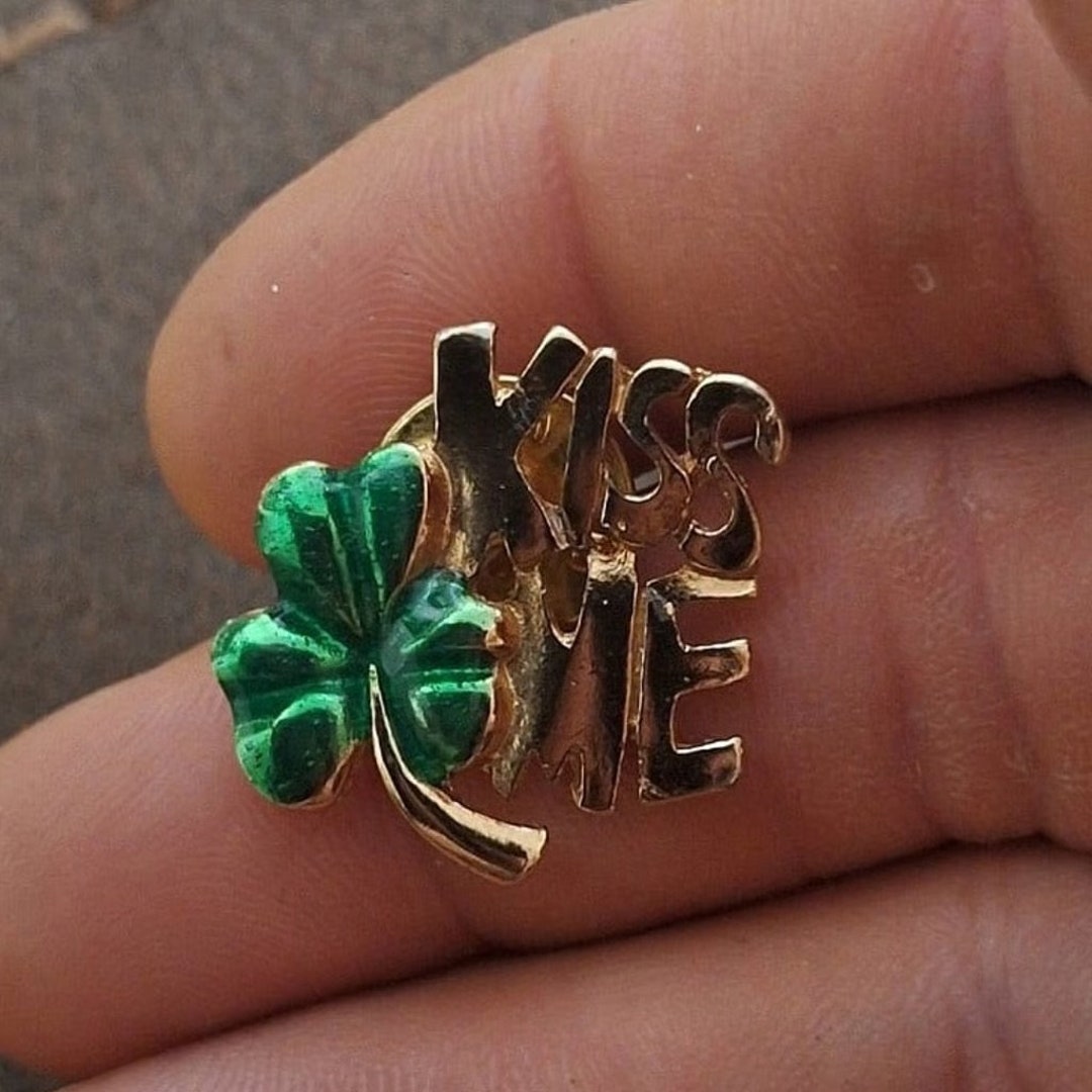 Irish Kiss Me Shamrock Clover Pin - Etsy