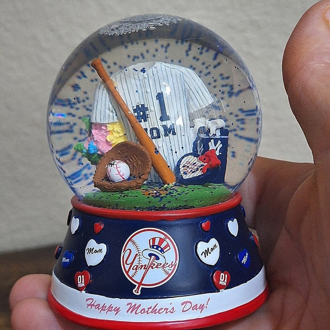 New York Yankees Happy Mother's Day! Snow Globe - Etsy