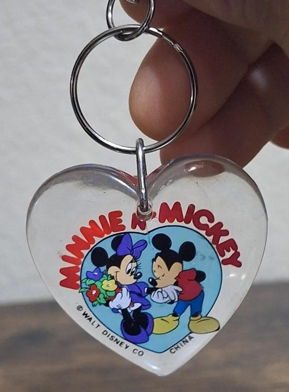 1990’s Mickey & Minnie Mouse Heart Shaped Keychain - Gem