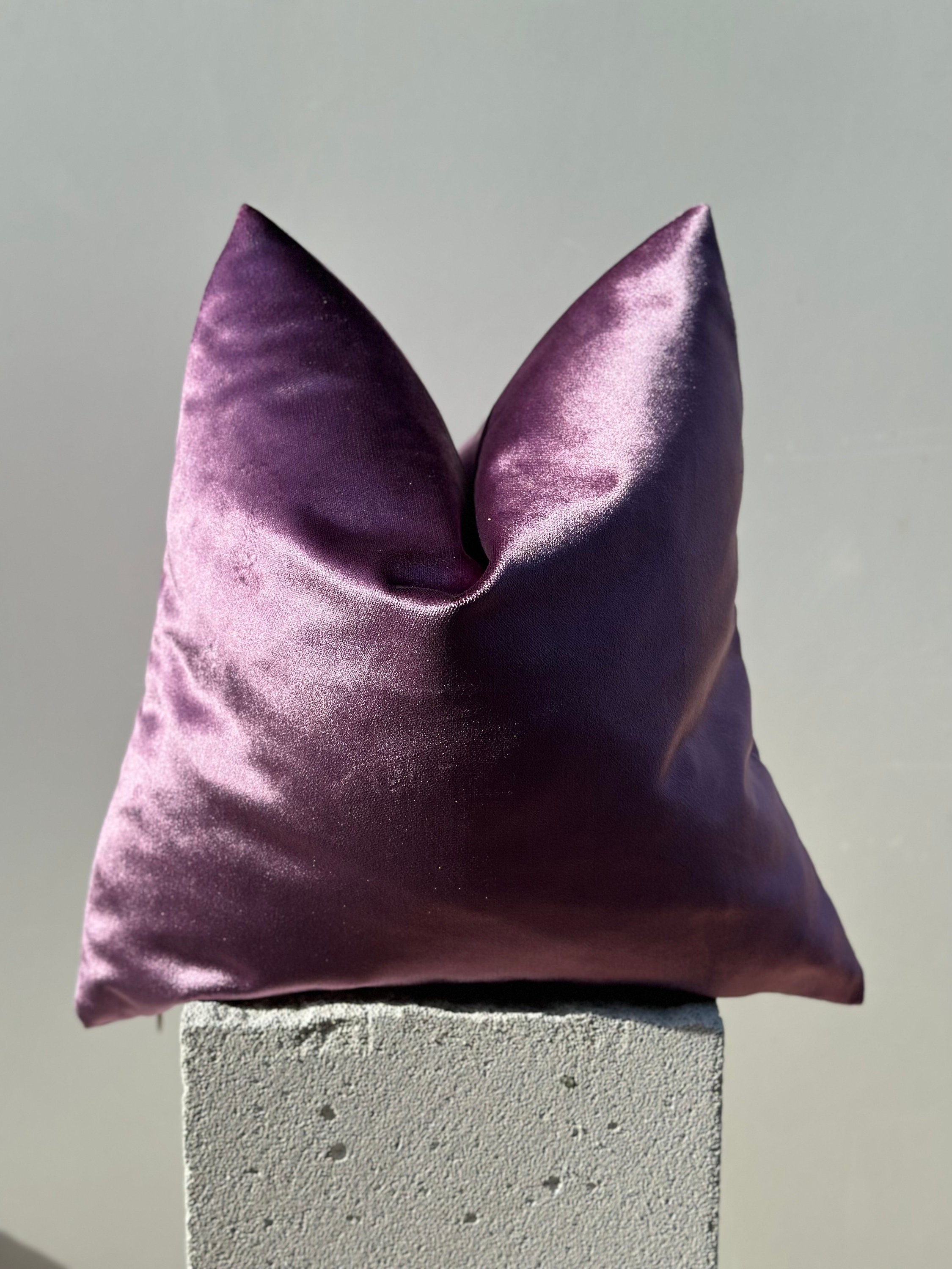 Iridescent Purple Velvet Pillow Case, Decorative Couch Pillow Covers ...
