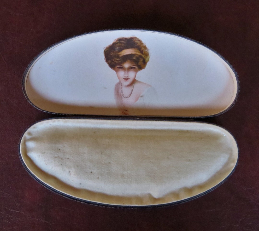 Antique Pearl Necklace Display Box - Etsy