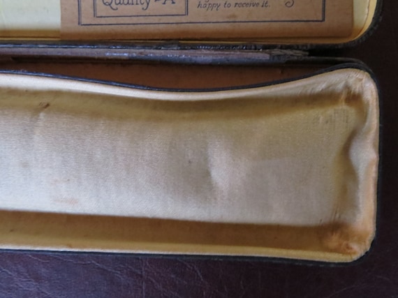 Antique Pearl Necklace Display Box with Original Label - Gem