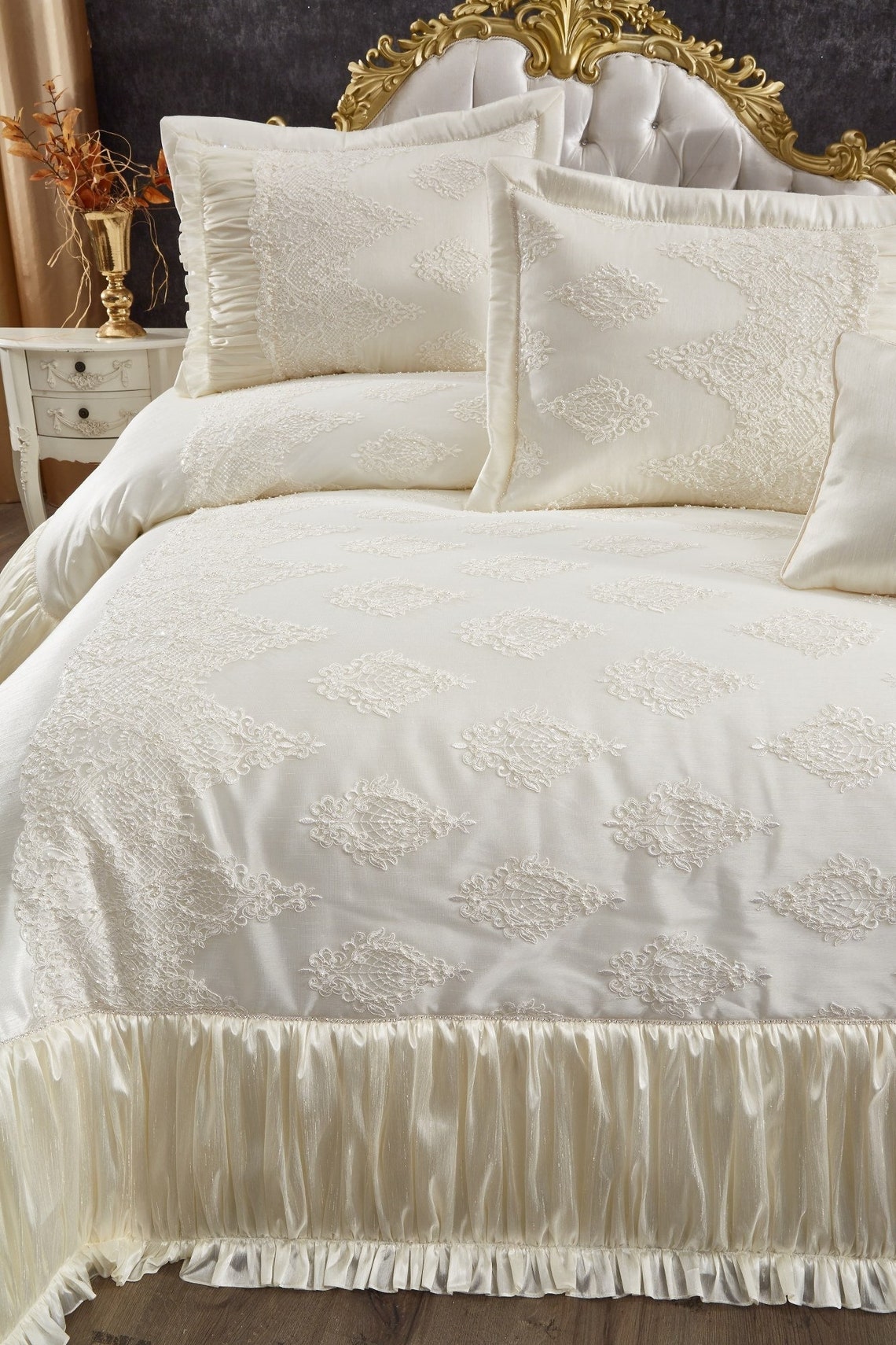 Luxury Bed Cover, Ottoman Silk Bedspread 4 Piece Set French Lace King ...
