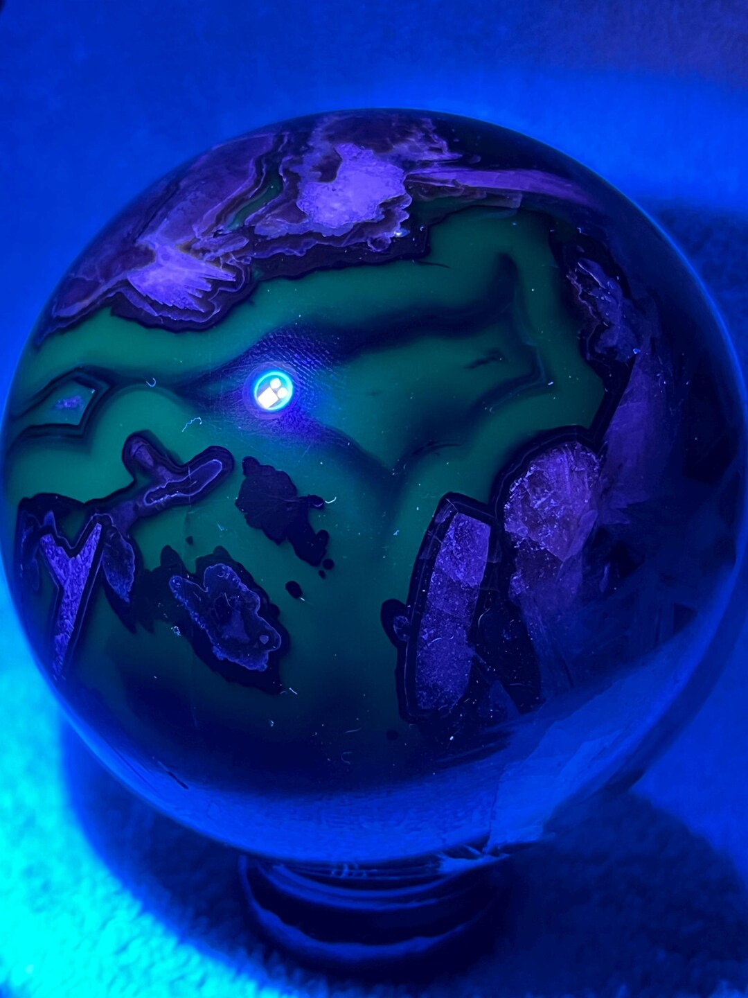 Amazing UV Reaction Volcano Agate Sphere - HIGH QUALITY - 1 Lb. 11.3 Oz ...
