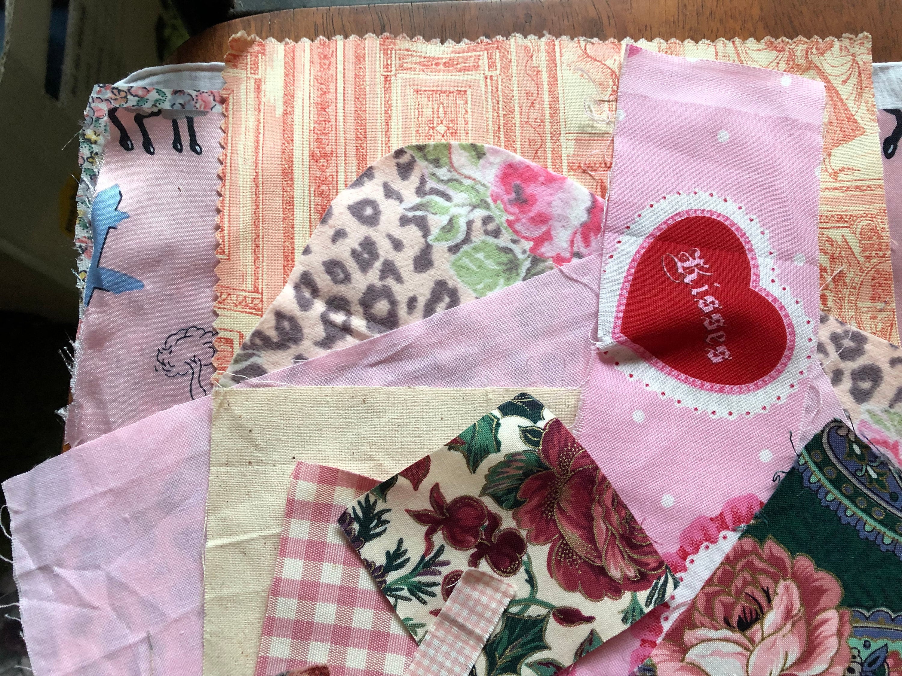 PINK Slow Sewing Stitching Fabric Notions Buttons Ribbons Floss Thread ...