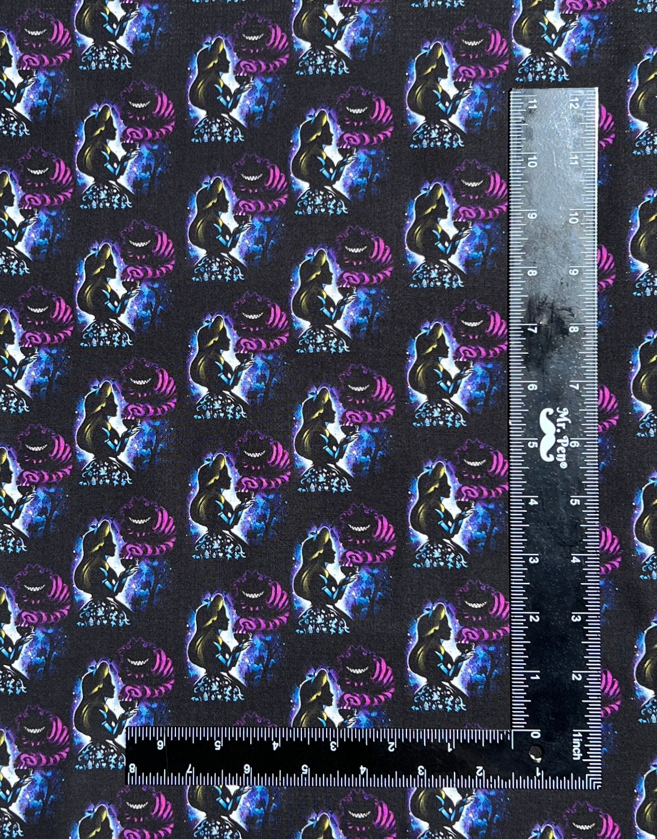 Good Versus Evil Alice in Wonderland Remnants | 100% Cotton Fabric - Etsy