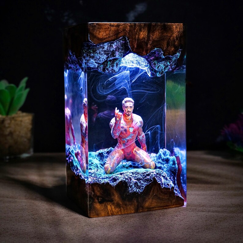 Super Hero Epoxy Lamp Anime Resin Lamp Gaint Hero Figure Terrarium ...